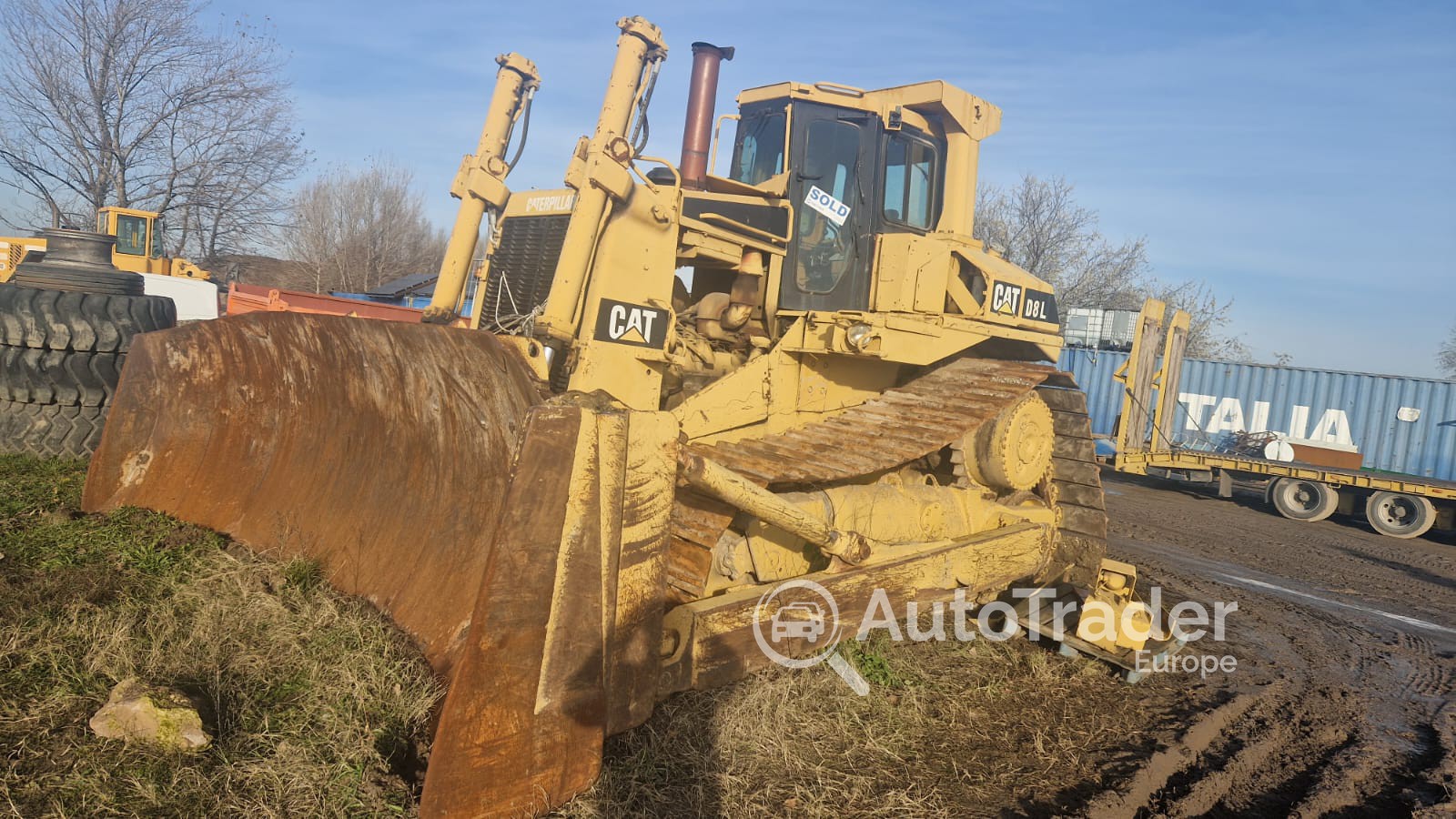 AutoTrader - Caterpillar D8L dózer